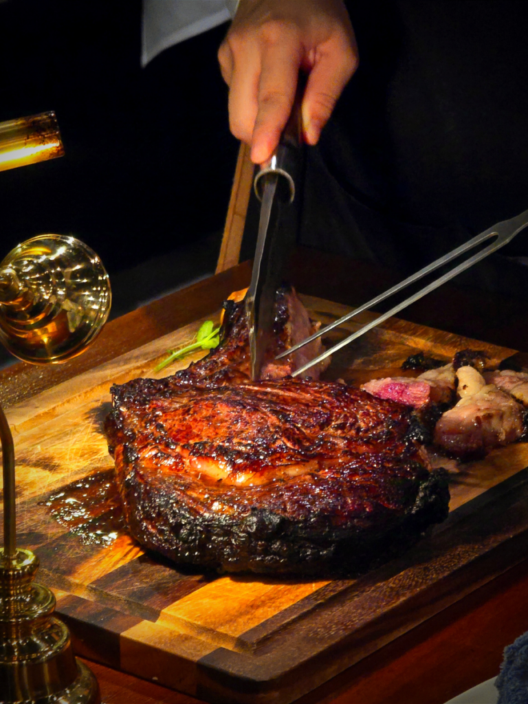 Theatrical Dining with Tomahawk | Tomahawk Steakhouse